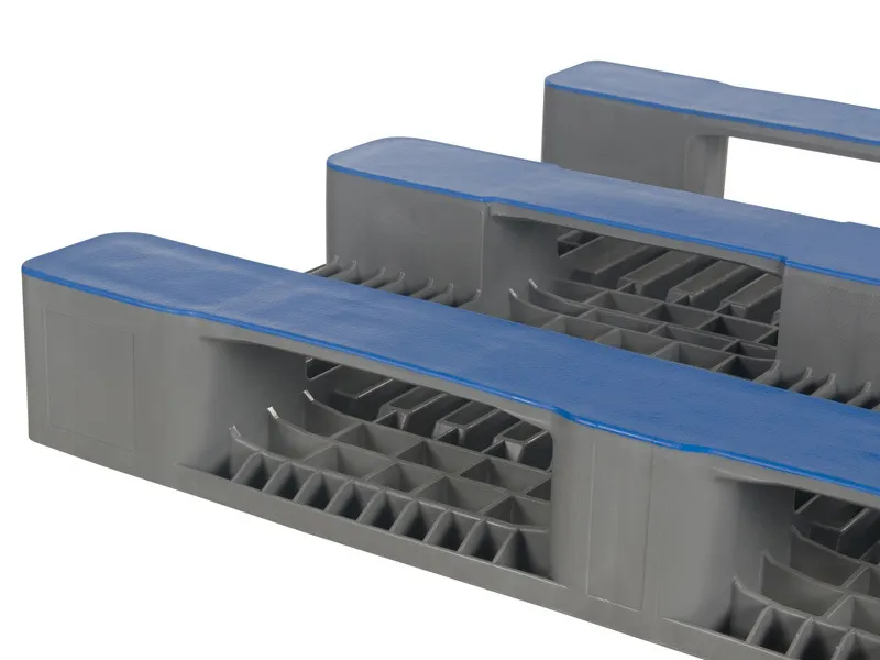 Anti slip plug under the runners - Transoplast