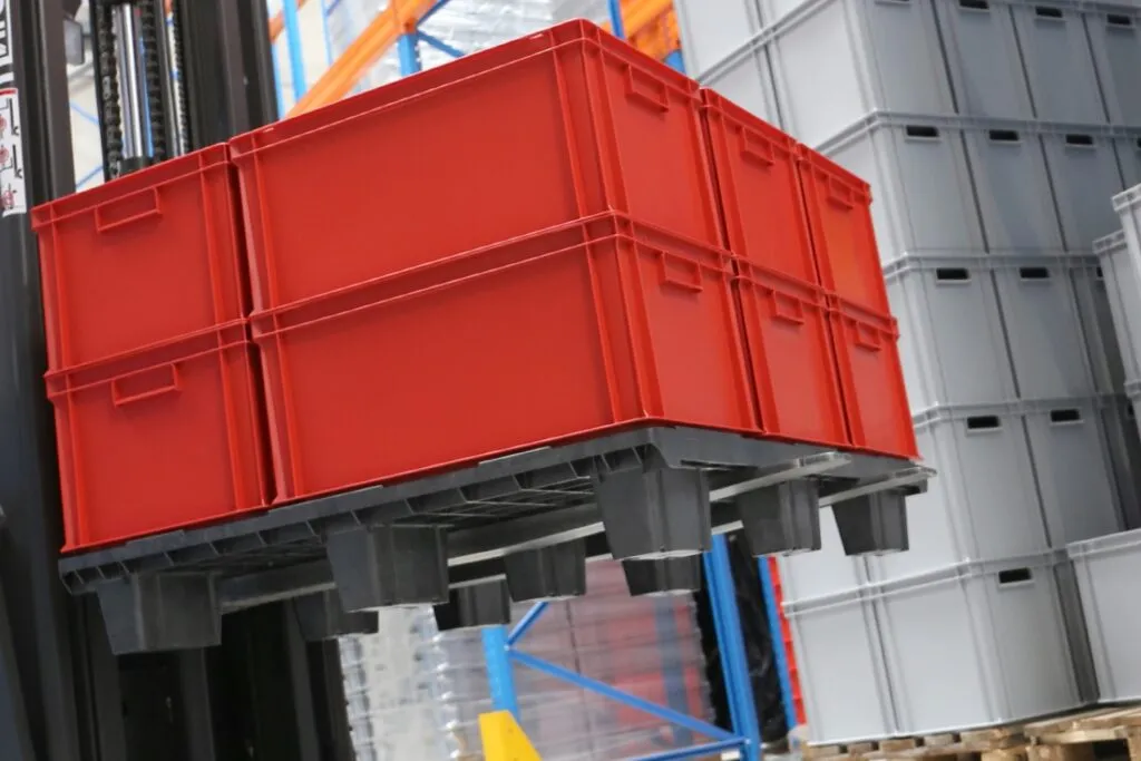 Stacking bins 600x400 mm - Transoplastshop